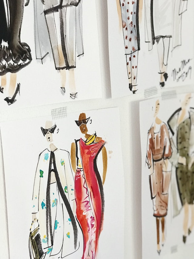 How Fashion Runways Use Fragrance to Shape the Show – MAIR