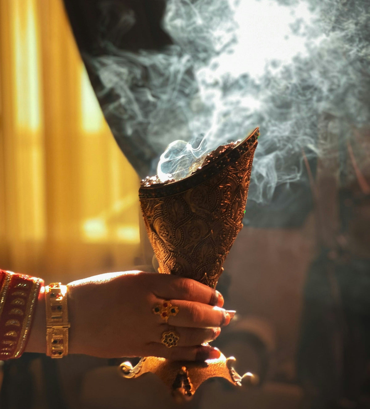 The Rise of Oud And How It Took Over the Fragrance World – MAIR